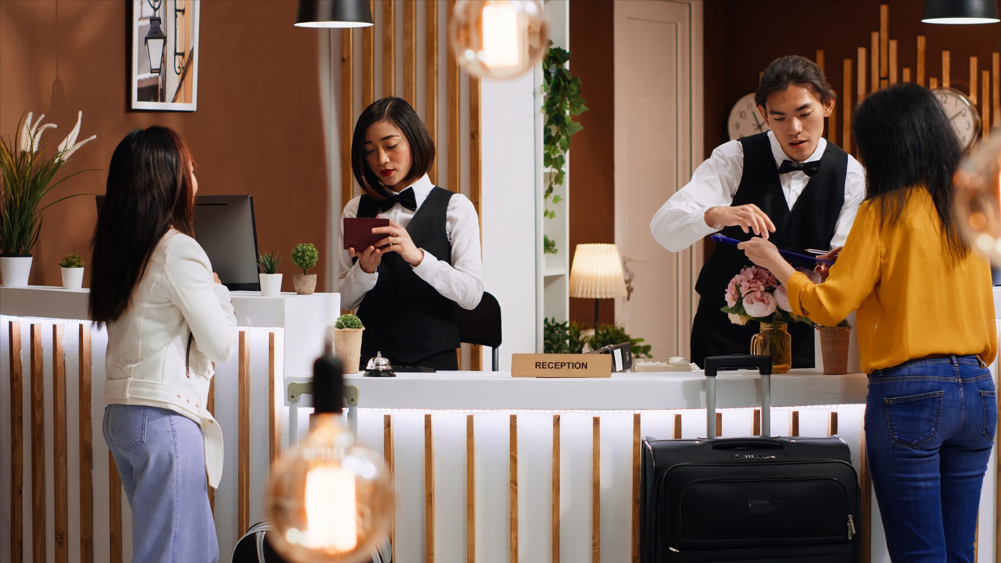 5 Secrets à Savoir sur le Room Service Hôtel pour une Expérience ...