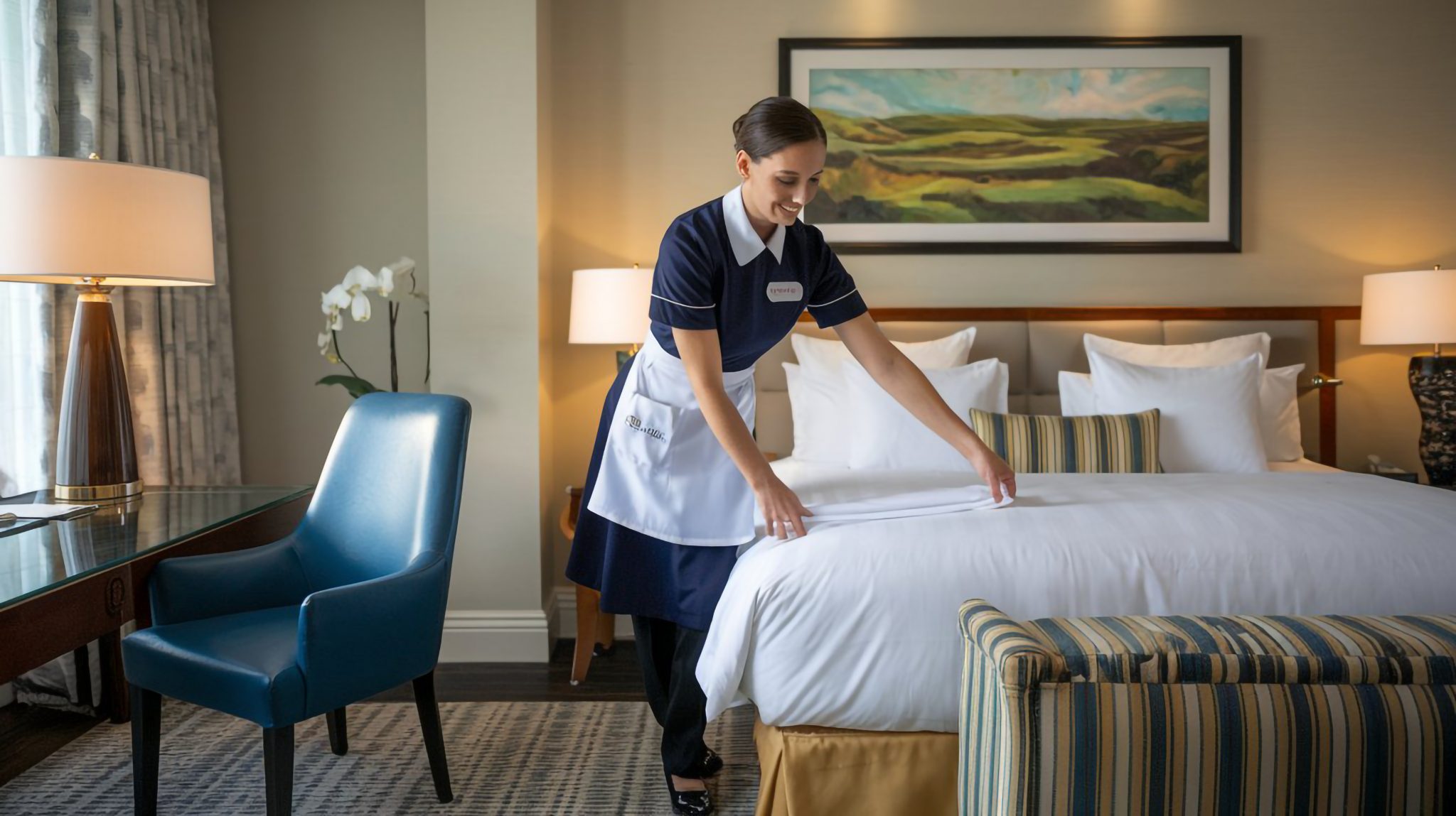 5 Secrets à Savoir sur le Room Service Hôtel pour une Expérience ...